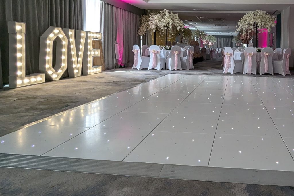 Wedding Gallery | Real Weddings - Holiday Inn Stevenage
